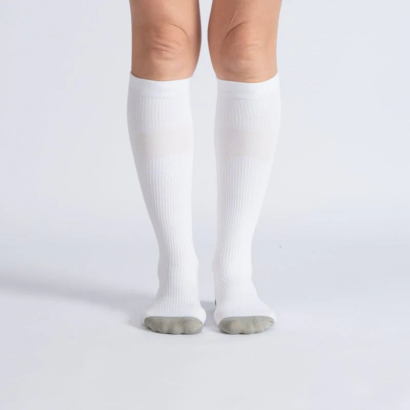 FlexRelief™ Compression Socks – White Gray – NURSE BABE